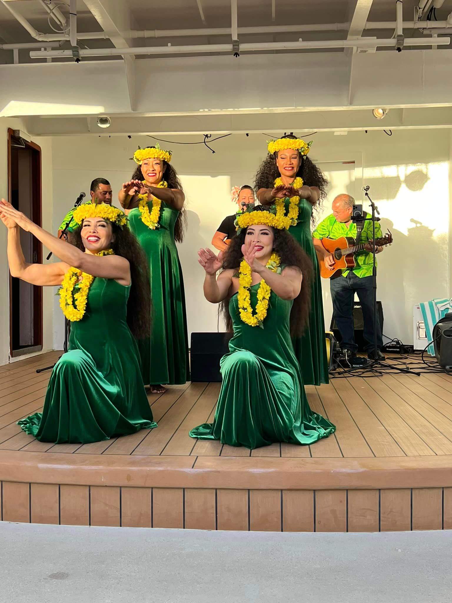 Top 5 Best Cruise Lines for Hawaii - Cruise with Leo