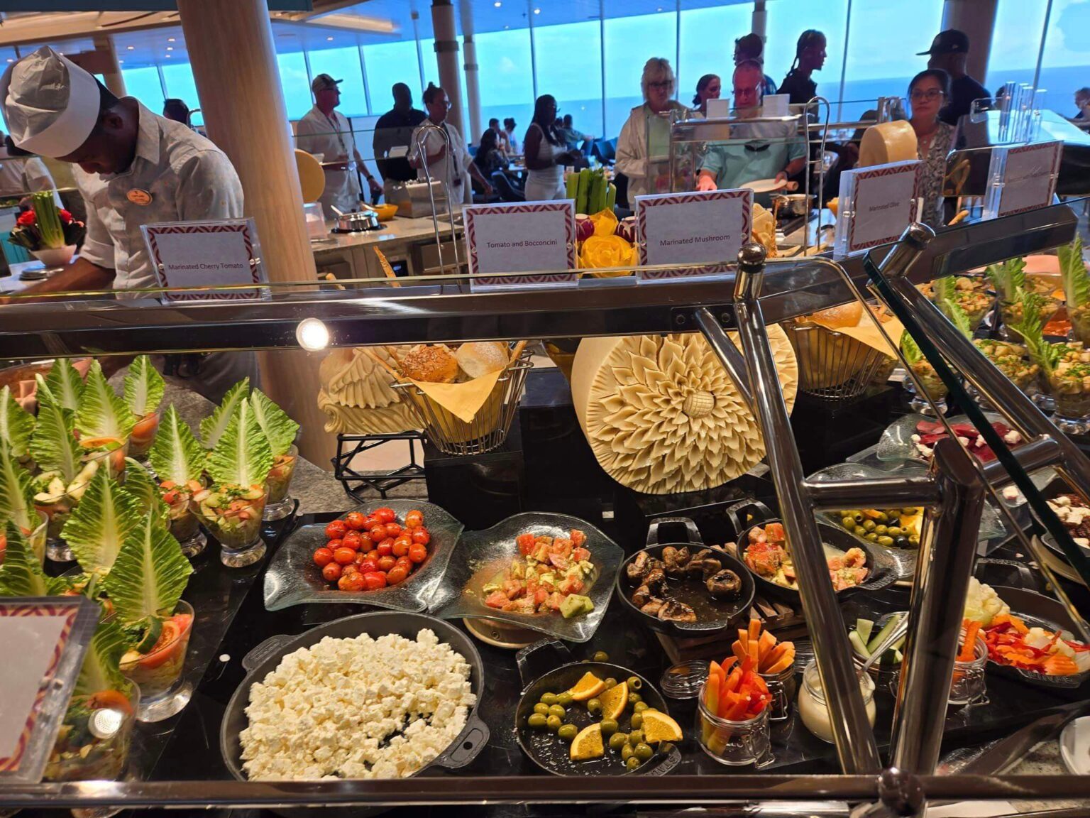 10 Weird Things Cruise Passengers Actually Do - Cruise with Leo