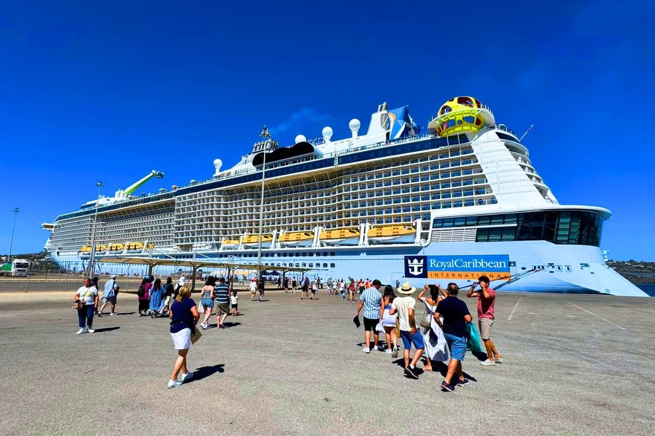 Cruise Ship Embarkation Day Do’s and Don’ts - Cruise with Leo