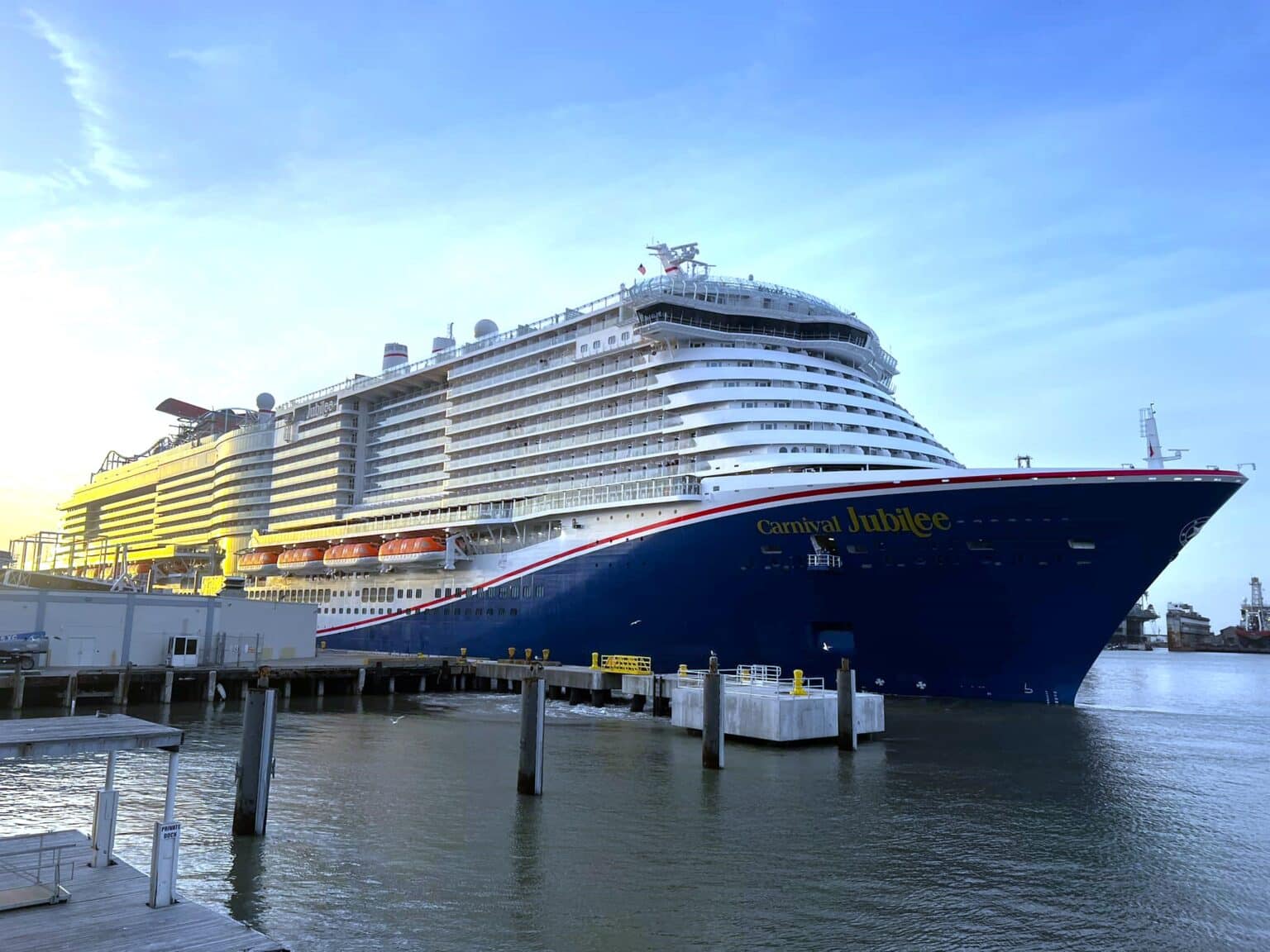 Carnival Theme Nights: Schedule for Every Ship! - Cruise with Leo