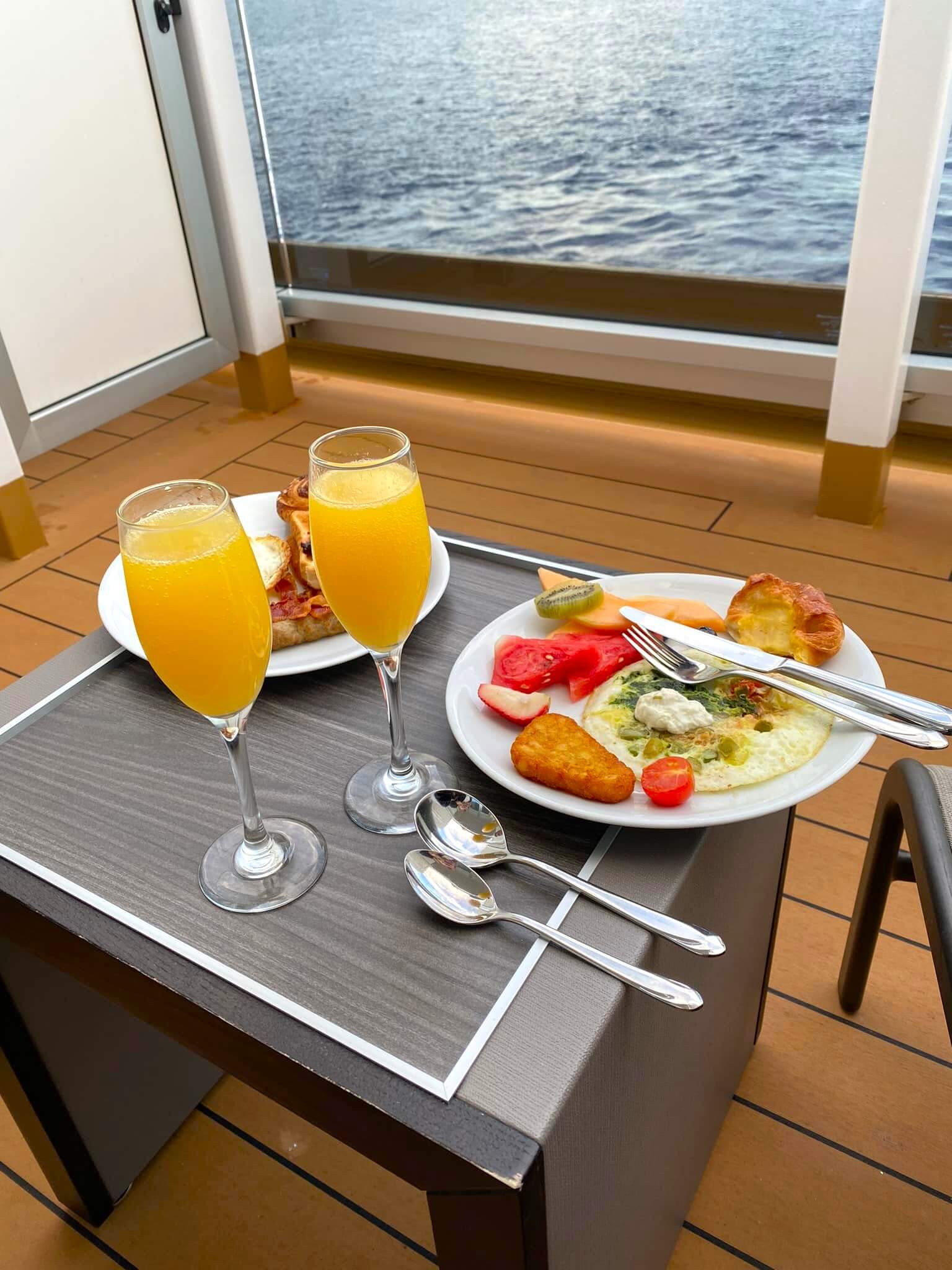 10 Big Dining Mistakes NOT to Make on a Cruise - Cruise with Leo